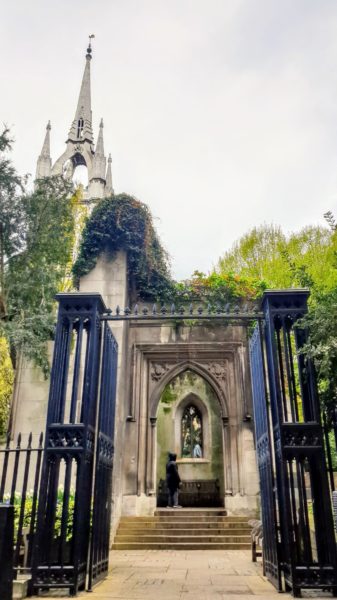 St Dunstan in the East Church Garden - London's Secret Oasis - Roaming ...